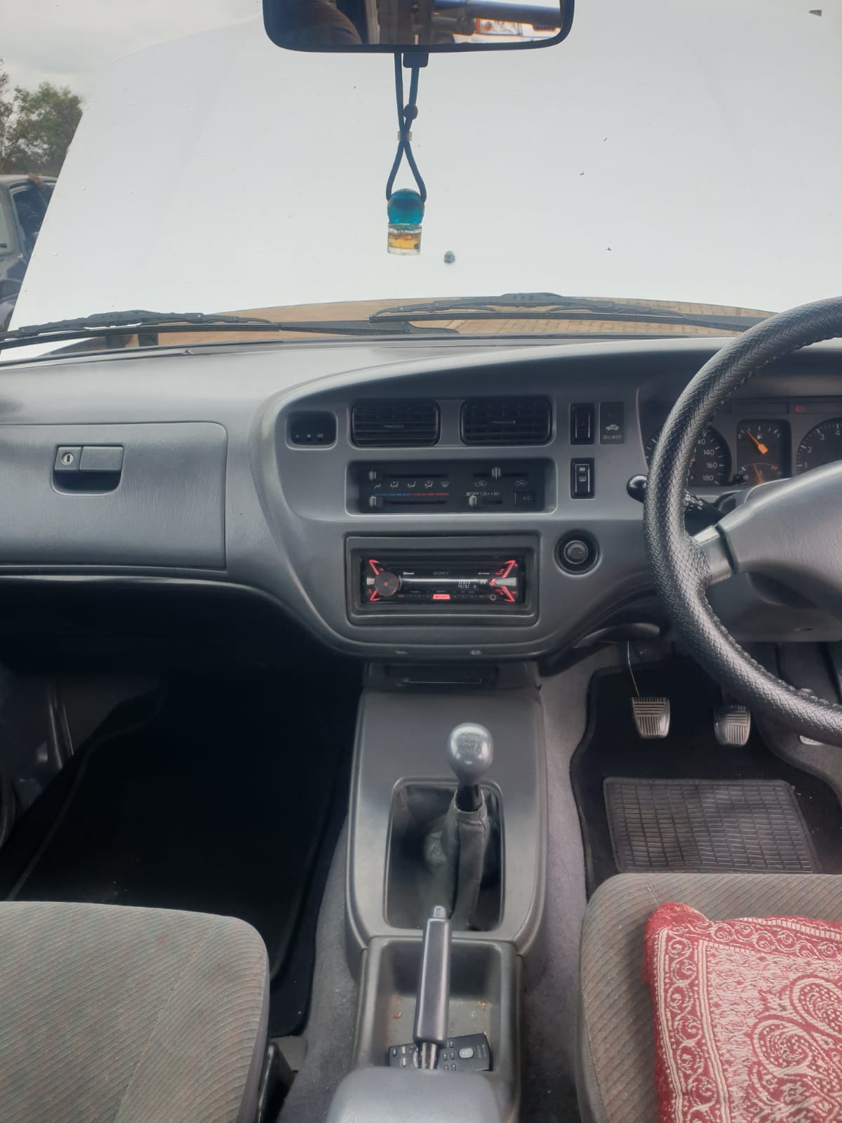 TOYOTA CONDOR 2400i | Times Square Motors